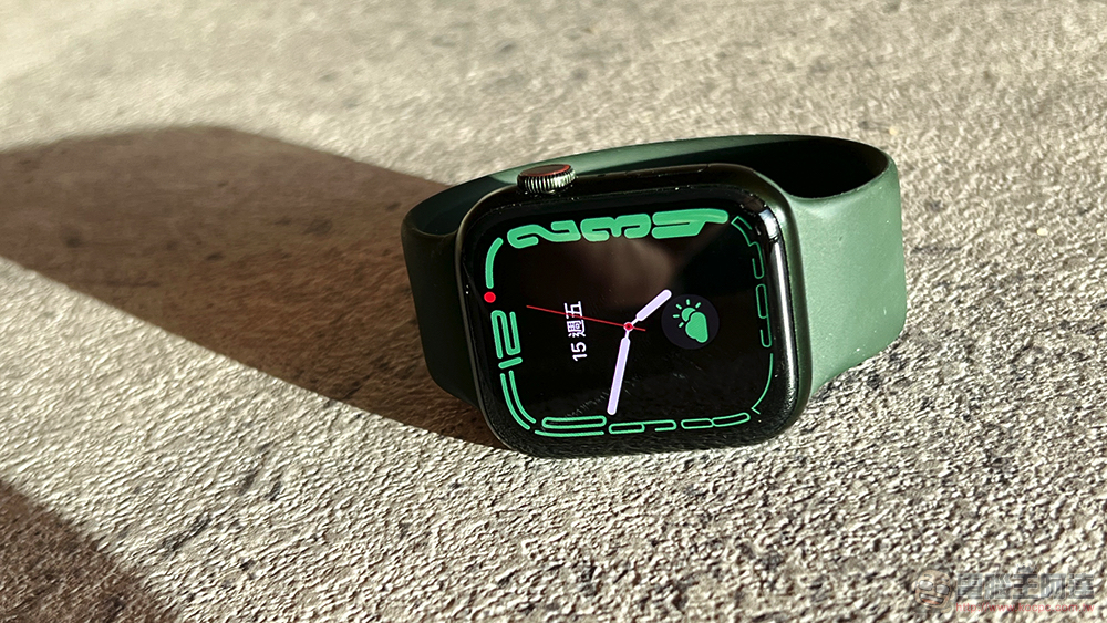 Apple Watch Series 7 開箱評測：水面禪意帶來的滿滿正念（還有爽度） - 電腦王阿達
